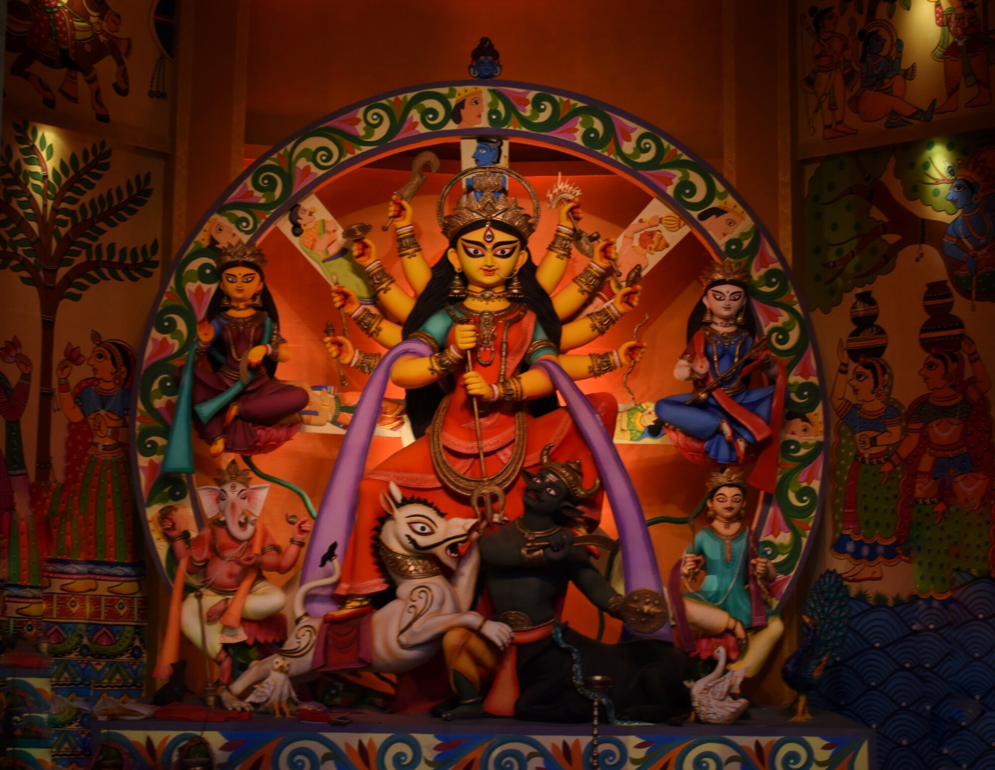 South Kolkata Durga Puja 2025 Pandal Hopping | NeonBrothers